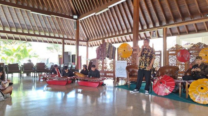 Puhua School Dorong Siswanya Lestarikan Budaya Banyumas - Tribunjateng.com
