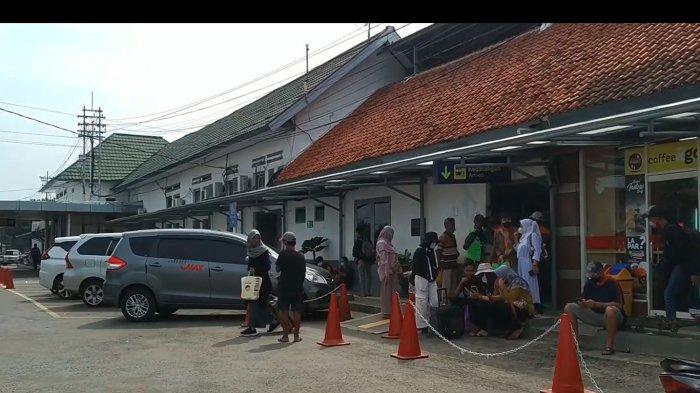 H-3 Lebaran Stasiun Kroya Cilacap Ramai Penumpang, Didominasi dari ...