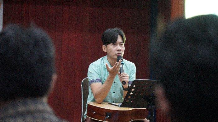 Sukses Jadi Konten Kreator Musik, Alumni UKSW Yoseph Hermanto Bagikan ...