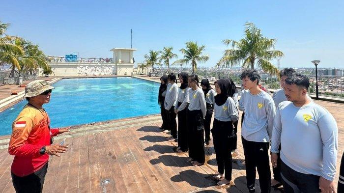 KSR PMI Universitas Semarang Gelar Pelatihan Water Rescue ...