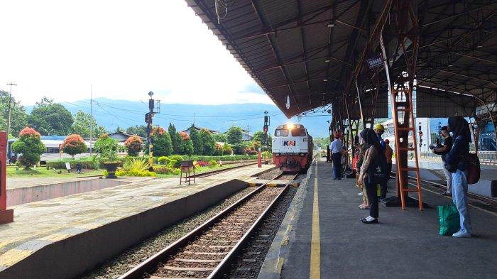 Puncak Arus Mudik di Stasiun Purwokerto Terjadi Pada H-1 Lebaran, Diprediksi 5.000 Penumpang ...