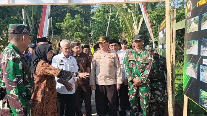 Sukseskan BABS, TMMD Sengkuyung II Kodim 0736/Batang Bangun Toilet Umum ...