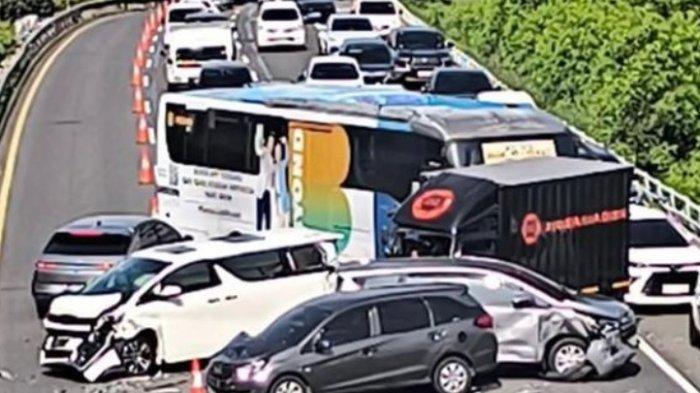 Mobil L300 Misterius Diduga Penyebab Kecelakaan Beruntun di Tol Dalam Kota Cawang - Tribunjateng.com