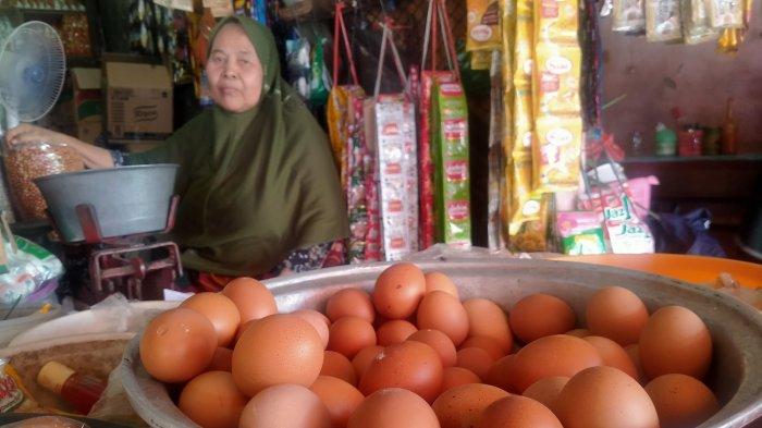 Penyebab Harga Telur Naik Jelang Ramadan, Suwardi Sebut Harga Pakan ... Penyebab Harga Telur Naik Jelang Ramadan, Suwardi Sebut Harga Pakan ...