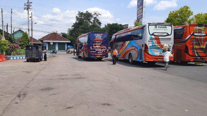 Jelang Nataru, Dishub Sukoharjo Gelar Pemeriksaan Laik Jalan dan Dokumen untuk Angkutan Umum ...