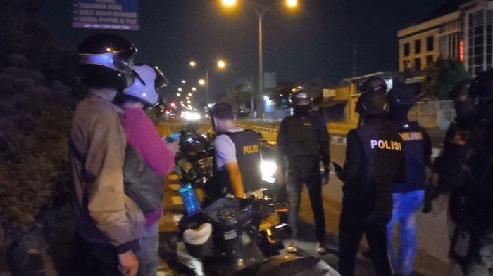 Polsek Kartasura dan Tim Pandawa Razia Knalpot Brong di Jalan Ahmad Yani, Dapat 10 Motor ...