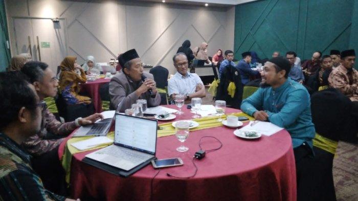 Tim Riset FEB UNSOED Bersama BPKH Gelar FGD Optimalisasi Potensi Waqaf ...