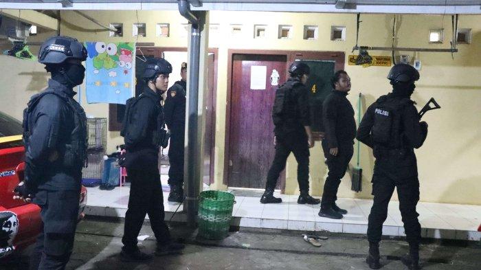 Tindaklanjuti Aduan Masyarakat Soal 'Kos Mesum', Polisi di Jepara Gelar Razia - Tribunjateng.com