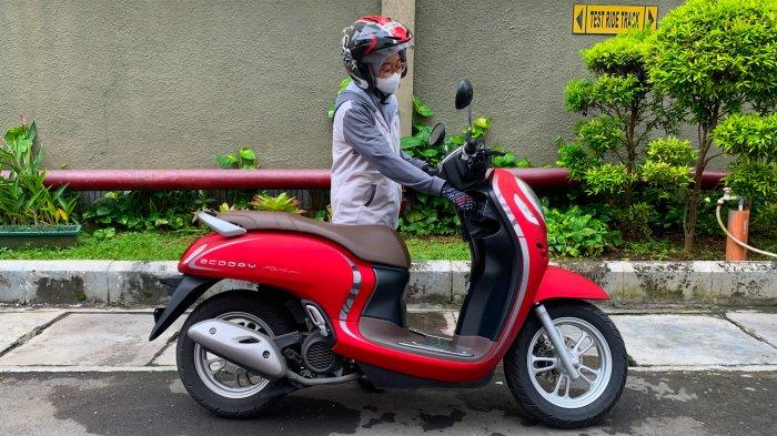 Tips Berkendara #Cari_Aman Setelah Bikers Memperoleh SIM - Tribunjateng.com