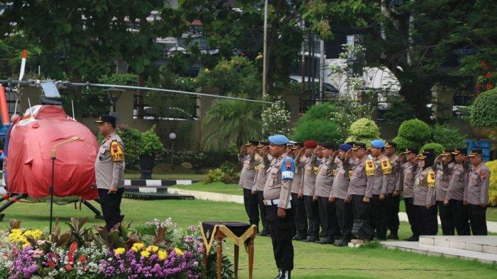 Apel Pergeseran Pasukan BKO PAM TPS di Polda Jateng, Wakapolda: Jaga Nama Baik Institusi Polri ...
