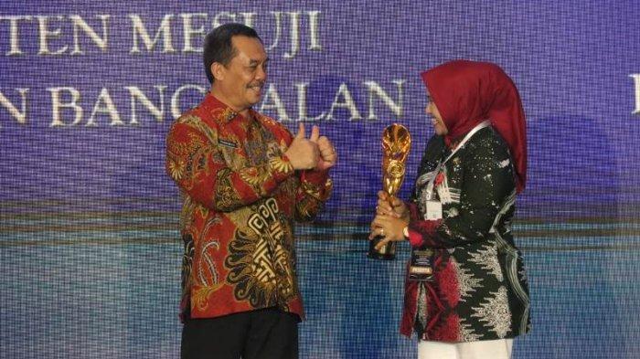 Raih Penghargaan Kabupaten Terinovatif, Bupati Arief Rohman: Kado Terindah Hari Jadi ke-275 ...