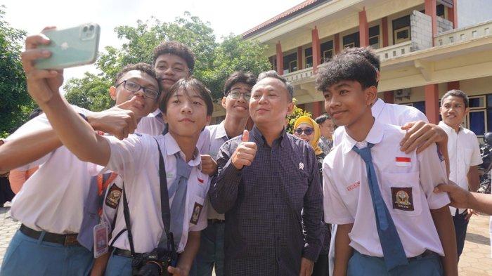 WamenHAM Mugiyanto Kunjungi Almamater di Jepara, Dorong Generasi Muda ...