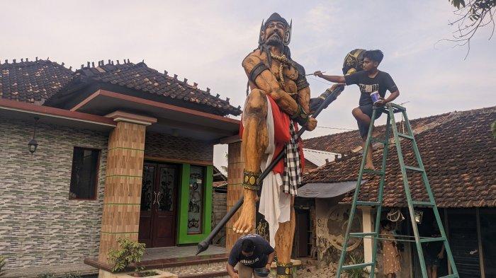 Cerita Warga Undaan Kudus Buat Patung Wayang Jelang Lebaran, Ada Makna ...