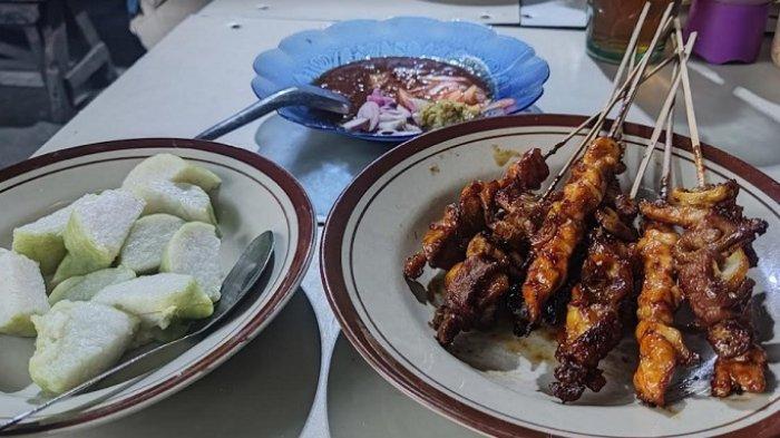 Lezatnya Sate Ayam Pak Dji, Kuliner Legendaris Pati yang Berdiri sejak ...