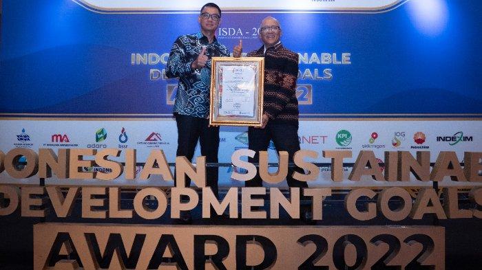 Wujudkan Pembangunan Berkelanjutan, PLN Jateng DIY Raih Platinum Award ...