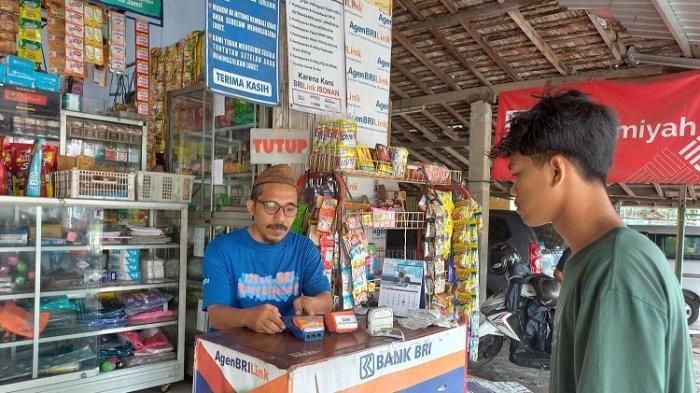 Selalu Ada Transaksi di Meja Sakti Yusron Tholabi - Tribunjateng.com