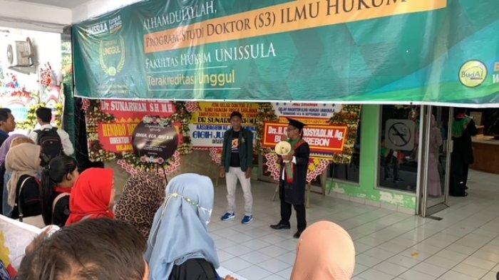 Buruh SPSI Kota Semarang Hadiri Perayaan Wisuda di Unissula, Ini yang ...
