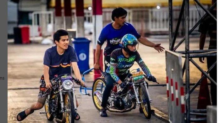 Tim Drag Race Thailand Air Nonthaburi Dihujat Netizen Usai Kalahkan Tekno Tuner, Main Curang ...