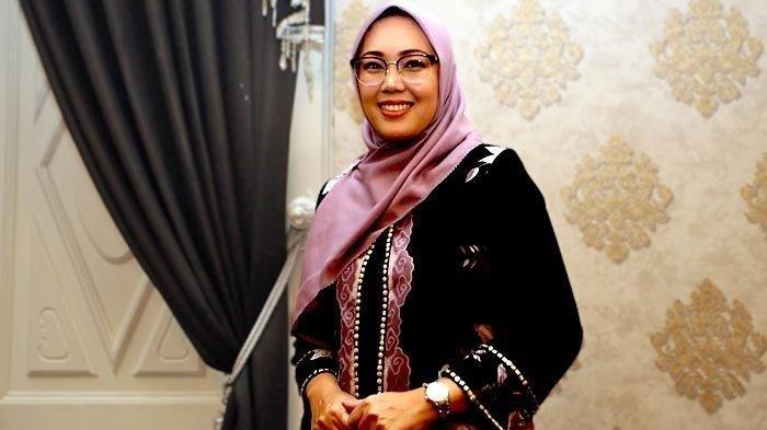 Profil Anne Ratna Mustika Bupati Purwakarta Gugat Cerai Dedi Mulyadi ...