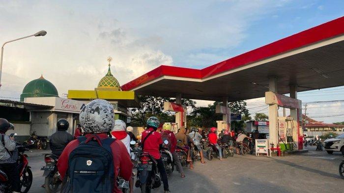 Nasib Operator SPBU yang Dahulukan Temannya dari Antrean Kendaraan ...