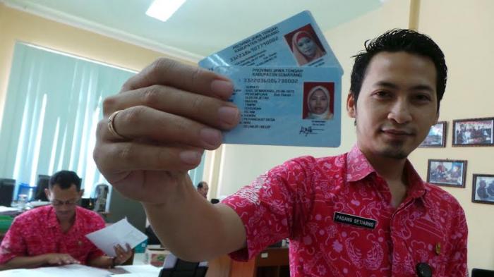 Oknum TKPK yang Tersangkut Kasus E-KTP Palsu Mengundurkan Diri dari ...