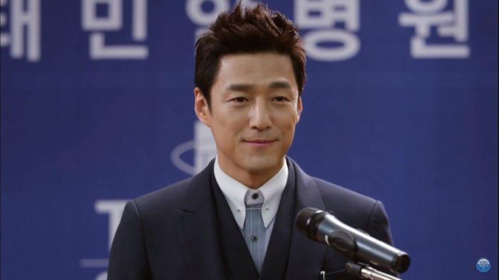 Kehadiran Lee Jae Wook Isyarat Petaka Sinopsis Drakor Blood Episode 2 ...