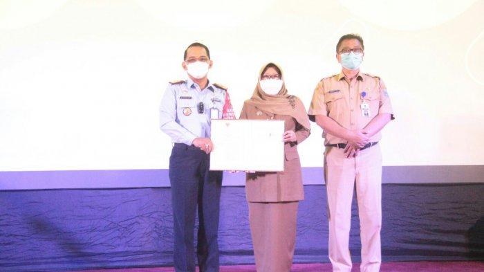 Bupati Tegal Beri Penghargaan Top 28 Wirausaha Pemuda, Tandatangani MoU dengan Kemenkumham ...