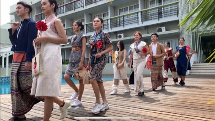 Komunitas Empu Gelar Peragaan Busana Ramah Lingkungan Sambut Imlek 2023 ...