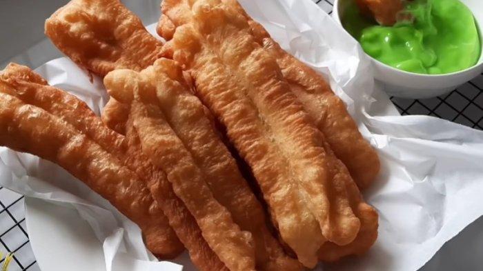 Resep Cakwe dengan Saus Pandan Manis dan Gurih - Tribunjateng.com