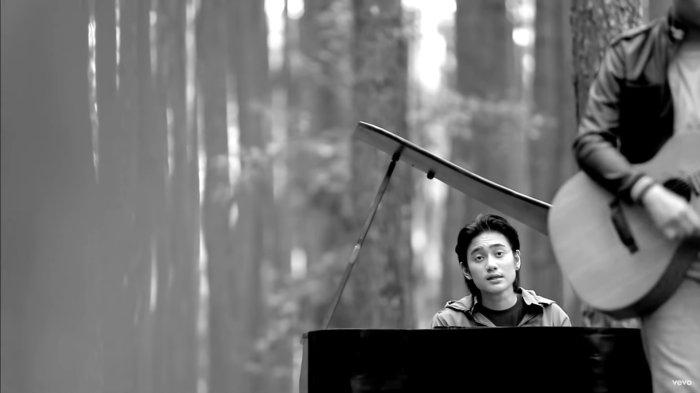 Chord Kunci Gitar Sedikit Waktu The Finest Tree - Tribunjateng.com Chord Kunci Gitar Sedikit Waktu The Finest Tree - Tribunjateng.com