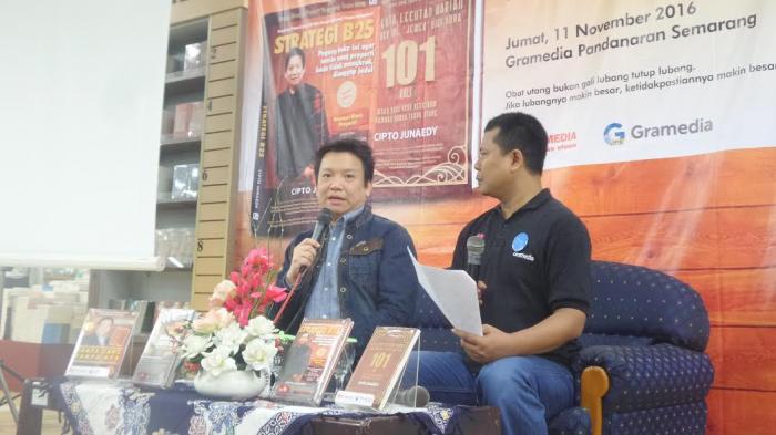 Cipto Junaedy Ajarkan Semangat Berbagi dan Hidup Tanpa Utang di ...
