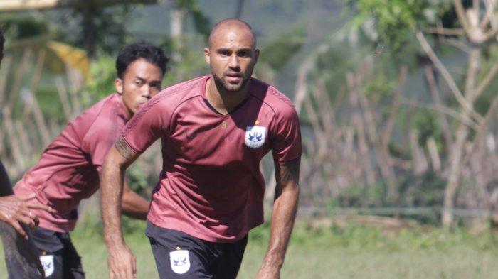 Begini Kondisi Terkini Hari Nur dan Claudir Marini PSIS yang Dibekap ...