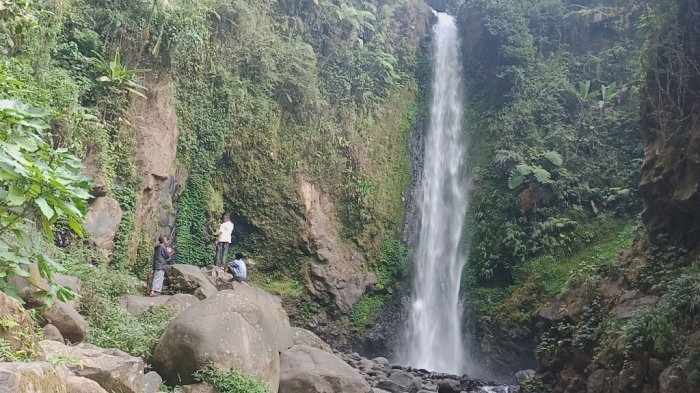 Pesona Eksotisme Curug Genting yang Masih Terjaga, Air Terjunnya ...