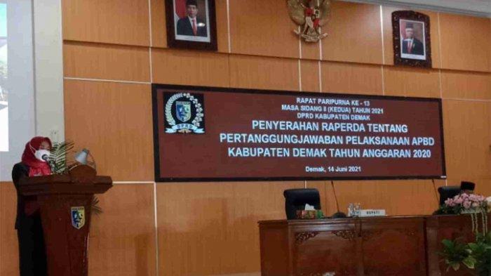 DPRD Demak Gelar Rapat Paripurna Penyerahan Raperda Pertanggungjawaban ...