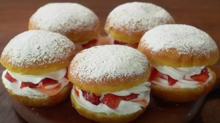 Cara Membuat Donat Krim Strawberry Lembut - Tribunjateng.com