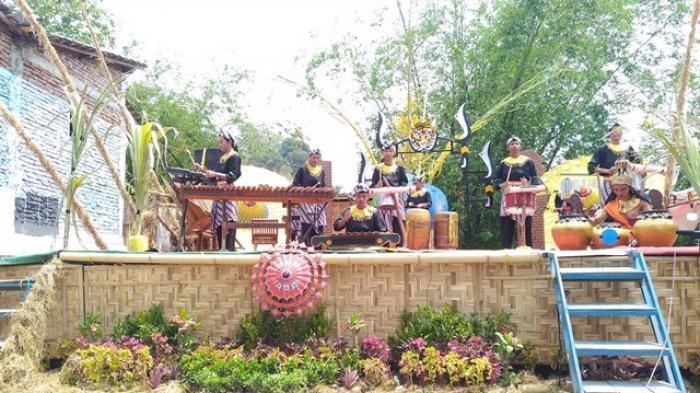 Festival Drumblek di Kampung Ragam Warna, Alatnya dari Perabot Rumah ...