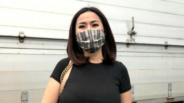 Alasan Tante Ernie Judojono Lebih Pilih Hotman Paris daripada Ariel Noah yang Lebih Muda dan ...
