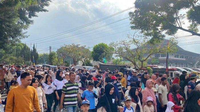 Peringatan HKN ke-60 di Wonosobo, Warga Ikuti Jalan Sehat Hingga ...