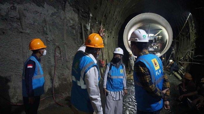 PLN UIP JBT bersama Ditjen Ketenagalistrikan Kunjungi Proyek PLTS Apung ...