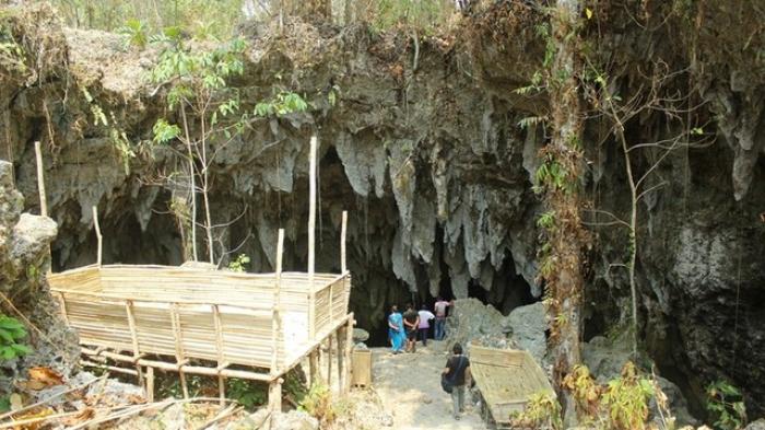 Goa Hawang di Pulau Kei Kecil Ini Konon Menyimpan Misteri ...