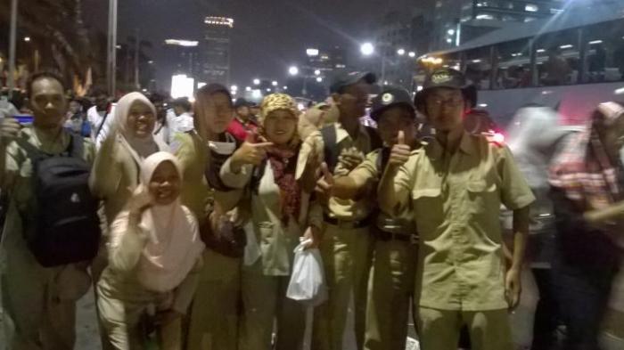 Guru Honorer Seluruhnya akan Diangkat PNS Bertahap Mulai 2016-2019 ...