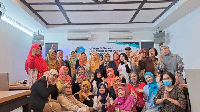 Puluhan Guru Asal Jateng Berangkat ke Jakarta Nanti Malam, Dua Hari ...