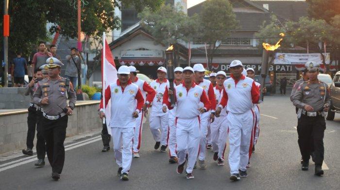 Tiba di Pati, Obor Api Abadi Mrapen Porprov Jateng 2023 Diinapkan Satu Malam di Pendopo ...