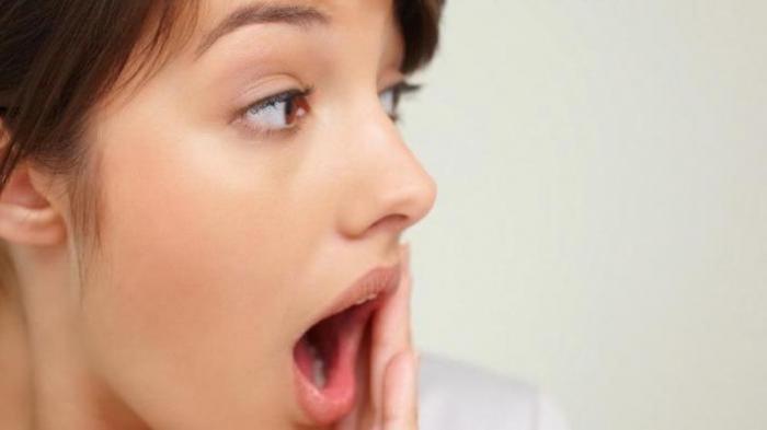 Bisa Terjadi di Bibir hingga Lapisan Dalam, Ini 10 Gejala Kanker Mulut ...