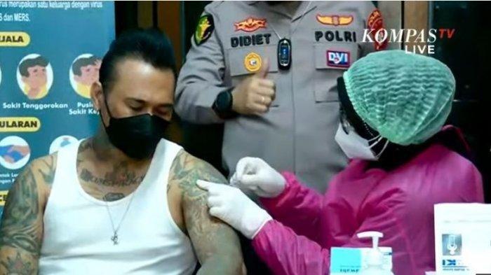 Pakde Indro, Sosok yang Yakinkan Jerinx Akhirnya Mau Divaksin Covid-19 ...