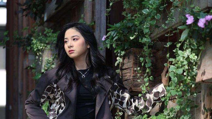 7 Potret dan Biodata Zee JKT48, Member Generasi ke-7 yang Sedang Viral - Halaman all ...