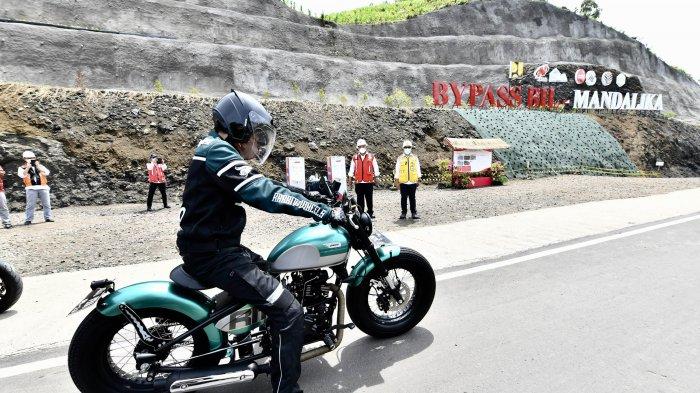 Jokowi Punya Helm Khusus Buatan Lokal untuk Sambut MotoGP Mandalika ...