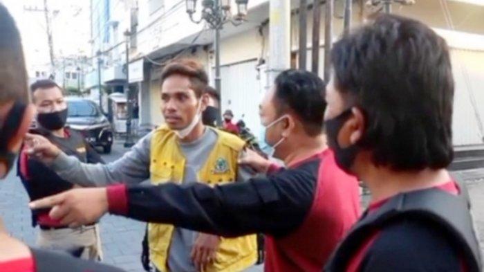 Terciduk Tim Elang, Jukir Kota Lama Tarik Parkir Rp 30 Ribu kepada ...