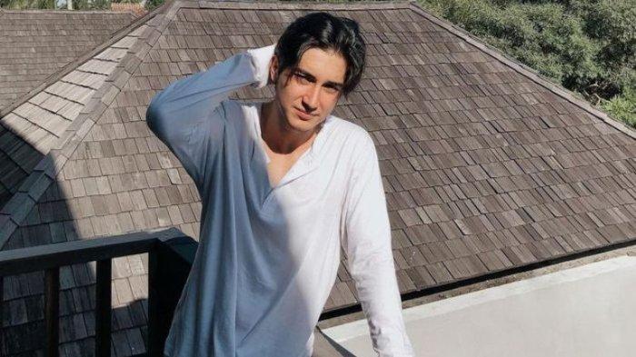 7 Potret Junior Roberts Pemain Geez & Ann, Artis Blasteran Inggris Adik ...