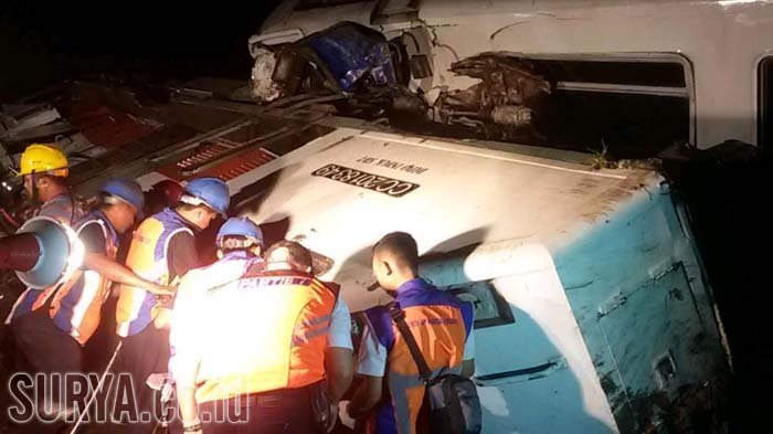 Kronologi Kecelakaan Kereta Api di Ngawi, KA Sancaka Sambar Truk Tronton dan Avanza ...